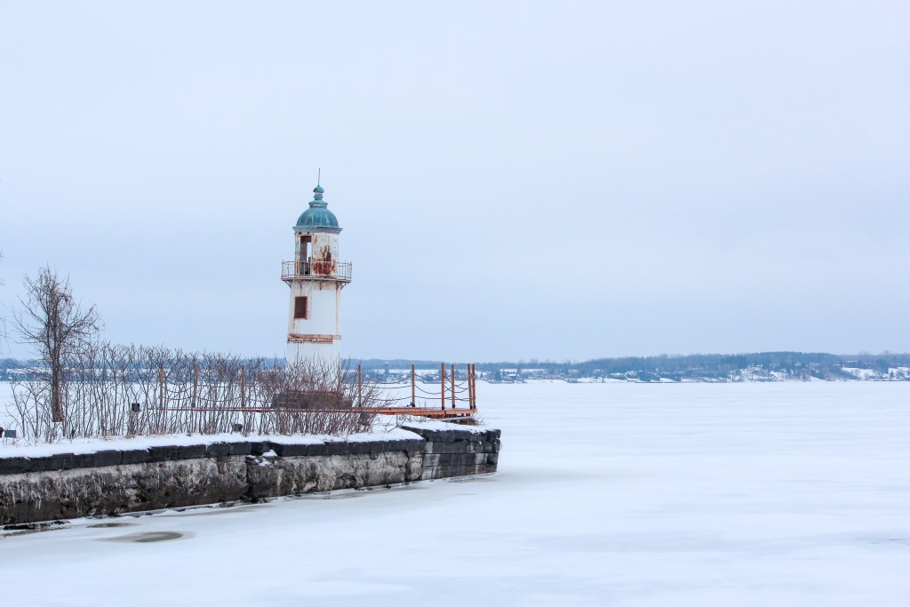 A winter walk at Pointe-des-Cascades Nature Park in Montérégie - Au ...