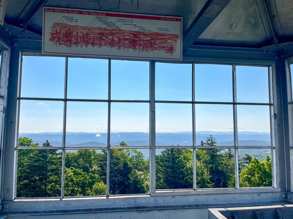 Hiking in Allis State Park in Vermont - Au-delà du paysage